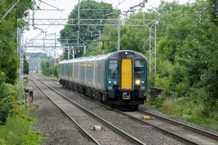 Rapid-charging solution to support greater electric train use – UKRI