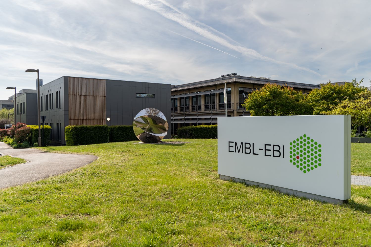 Decades of EMBL-EBI leading the way in data, services and support – UKRI
